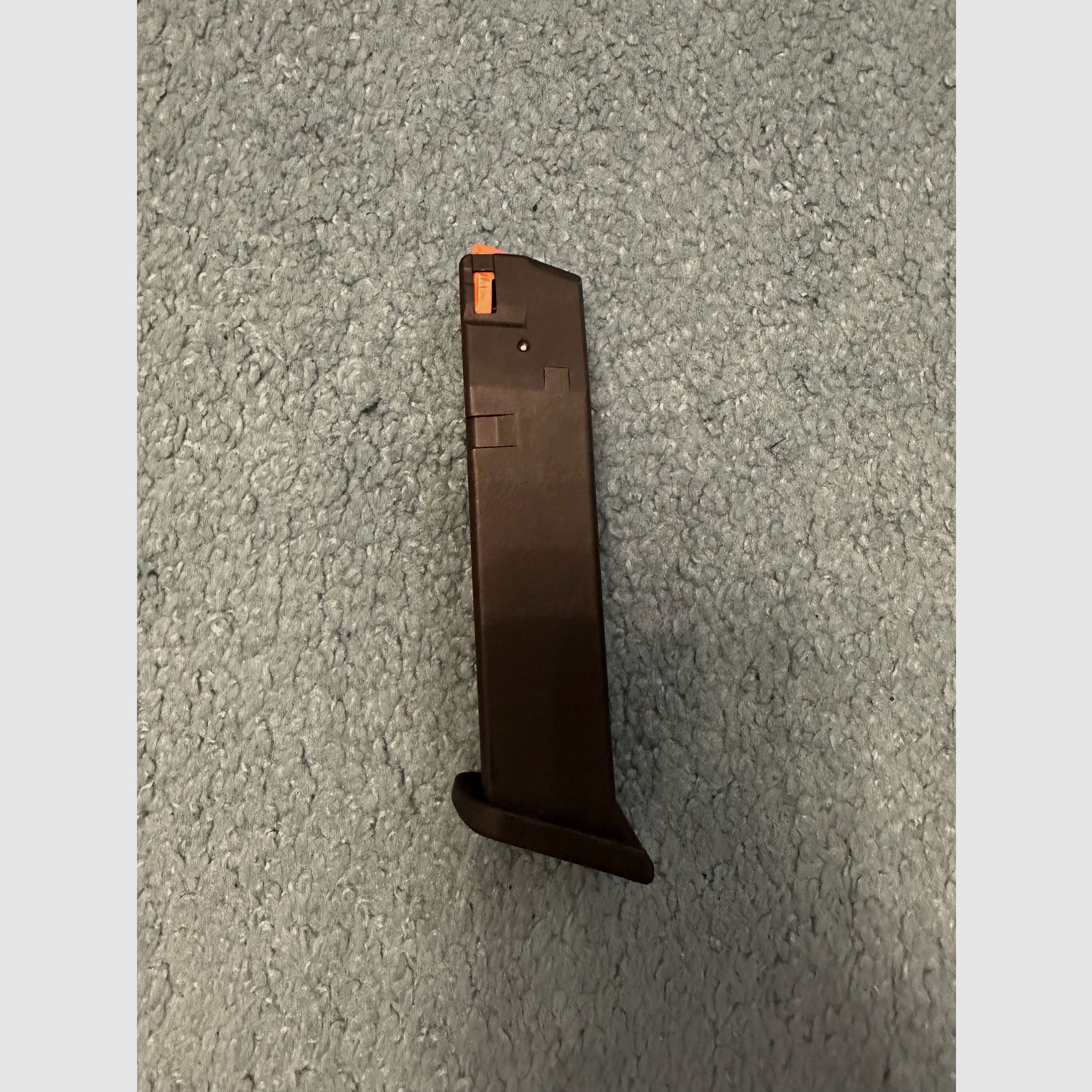 Glock 17 Magazine - Gunfinder