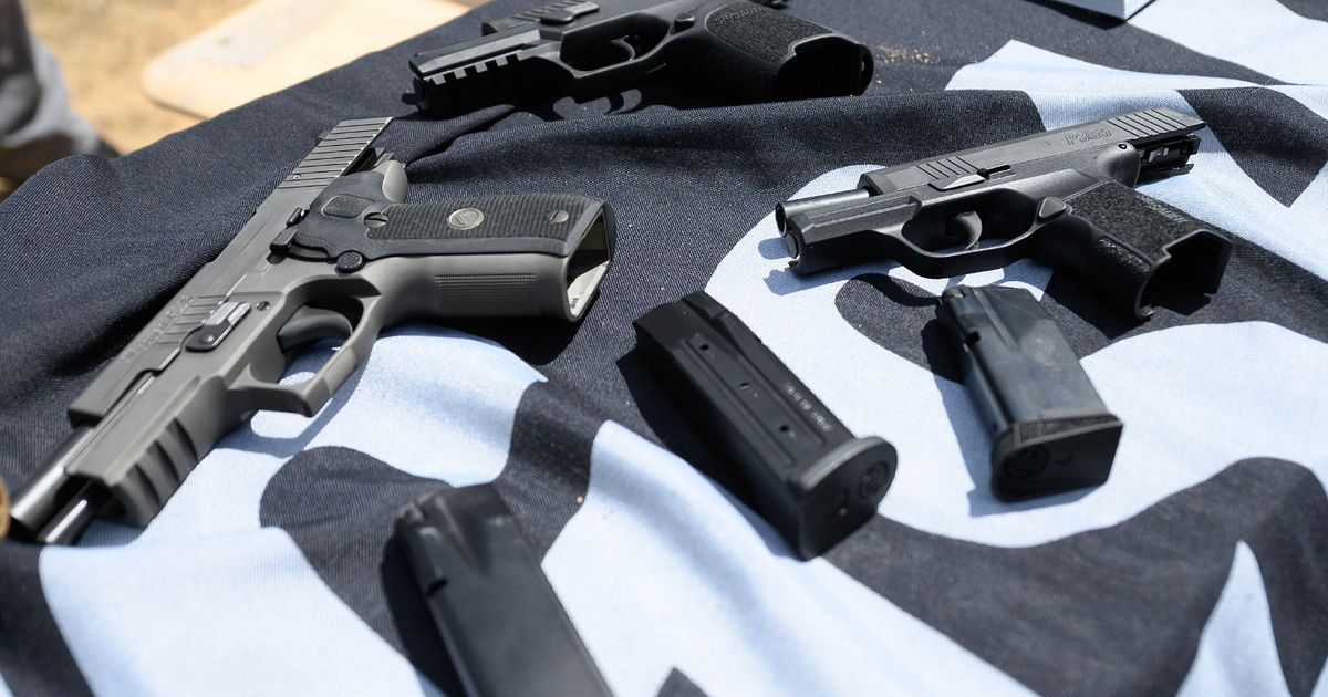 Kaliber .45 - Gunfinder