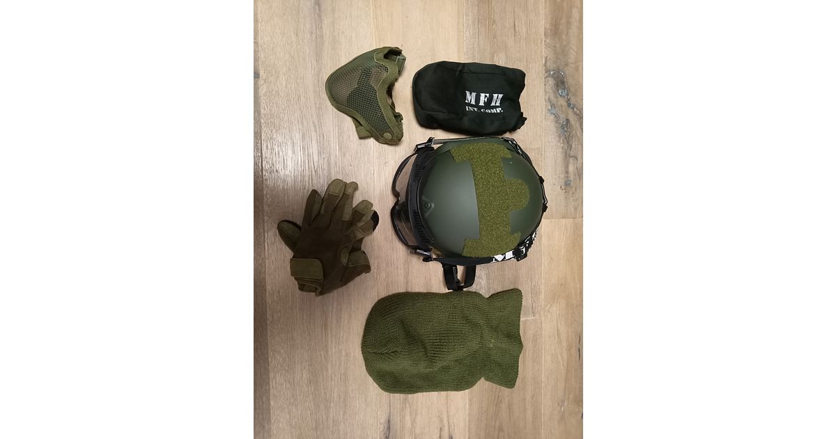 Airsoft Ausrüstung mit Fast Helm - Gunfinder