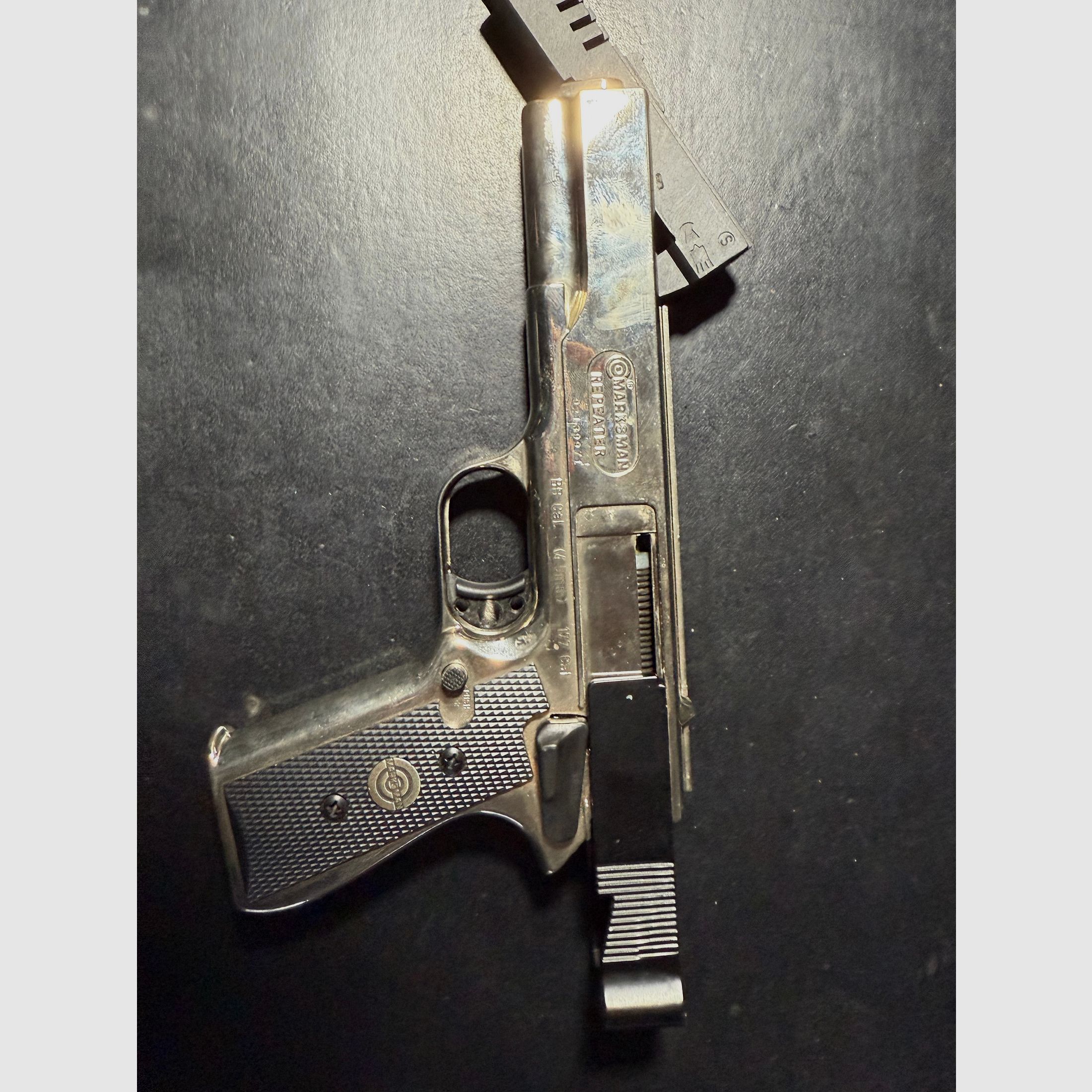 Marksman "Laserhawk"SELTEN - Gunfinder