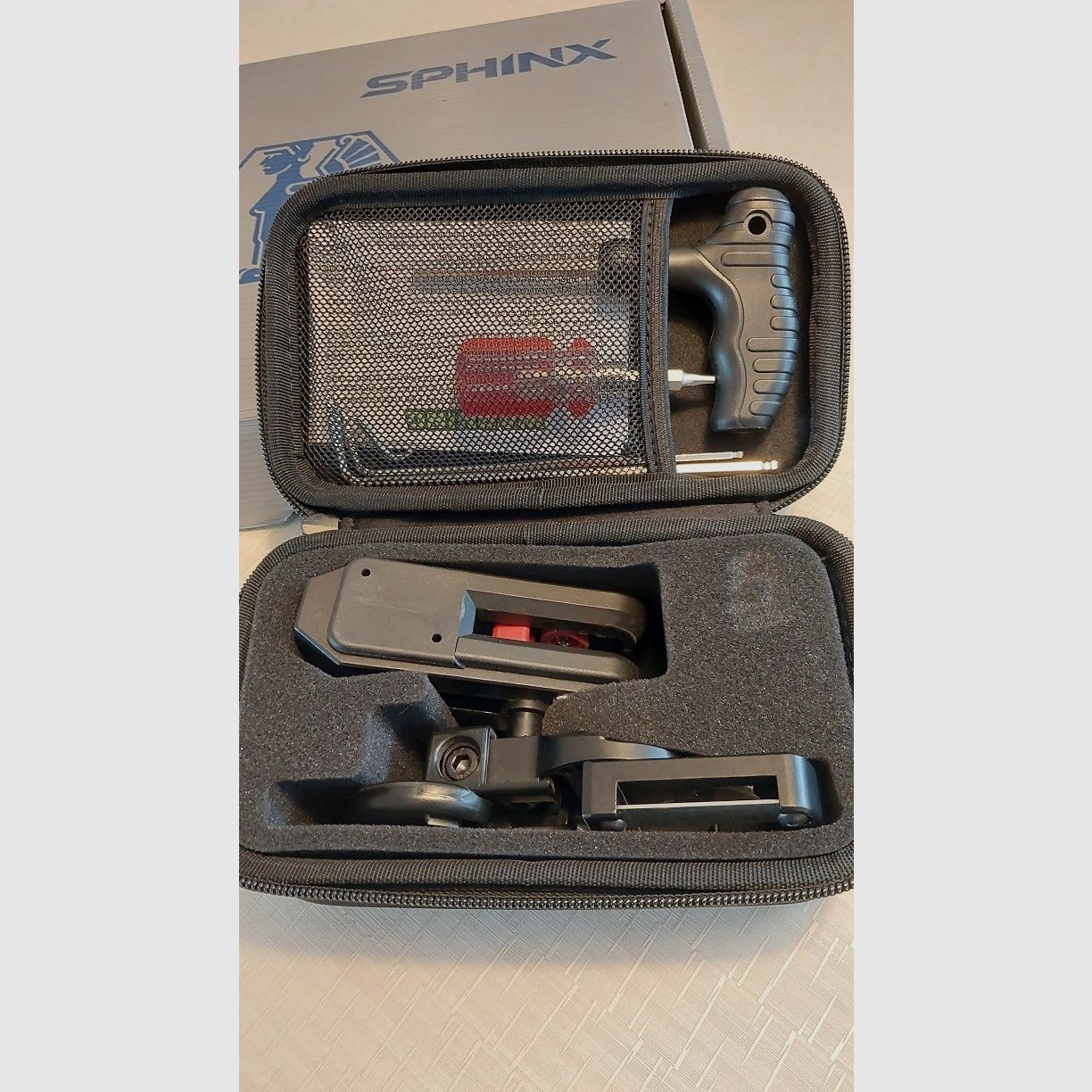 DAA Holster - Gunfinder